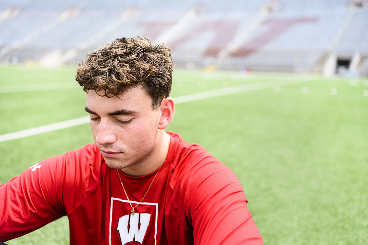 A Quarterback’s State of Mind | On Wisconsin Magazine